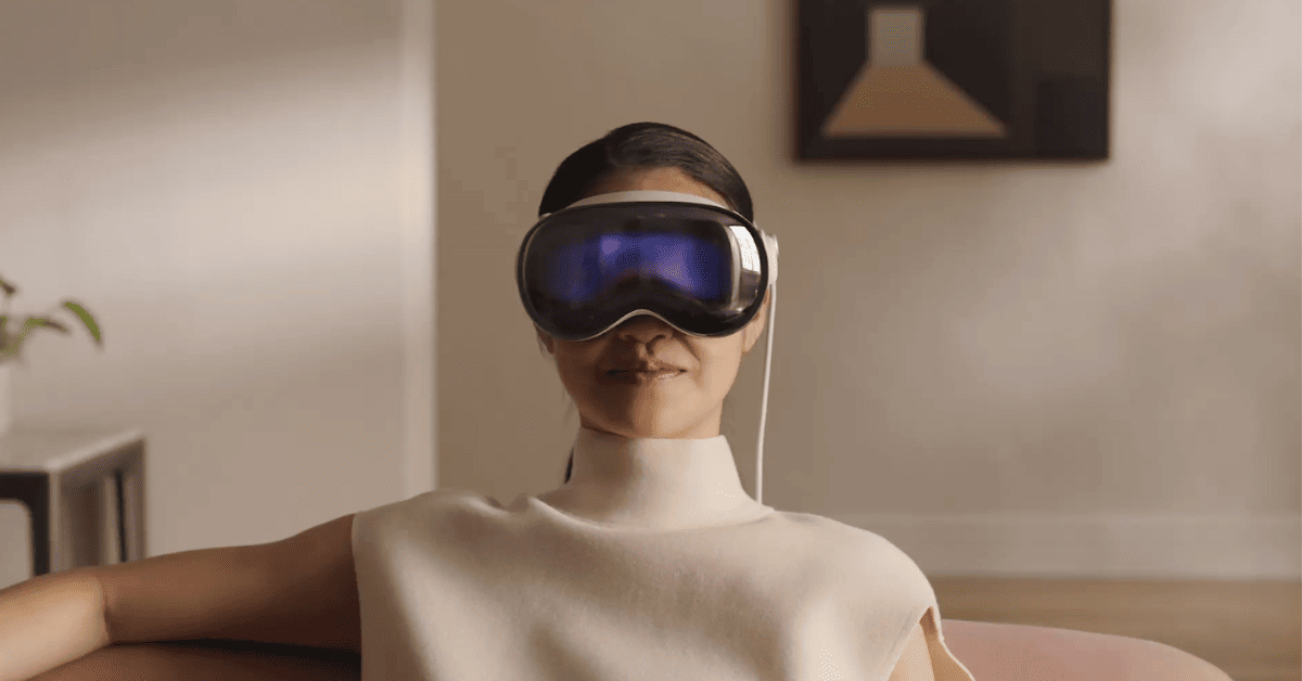 Apple Vision Pro vs Meta Quest 3 - 2025 Comparison